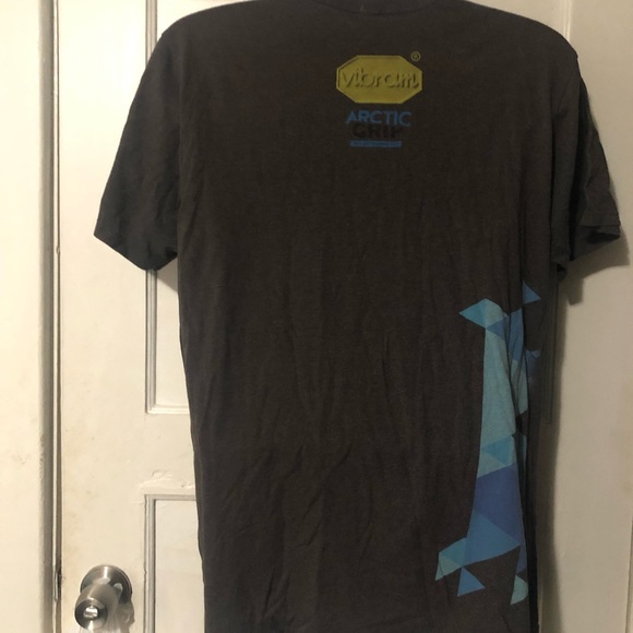 Merrell | Shirts | Merrell Mens Dark Gray Vibram Artic Tshirt Sz Large ...